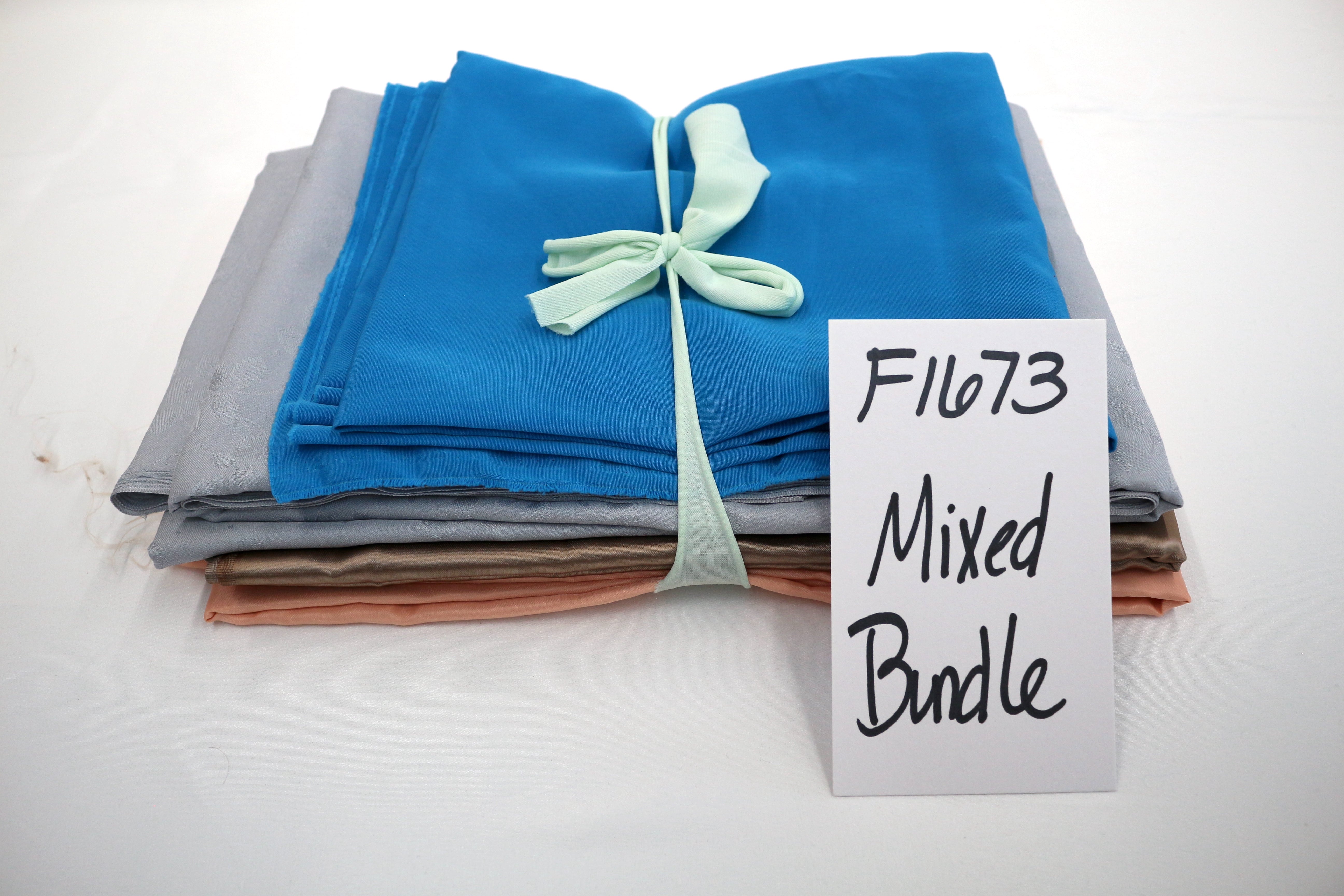 Learn to Sew Fabric Bundle – Makeropolis