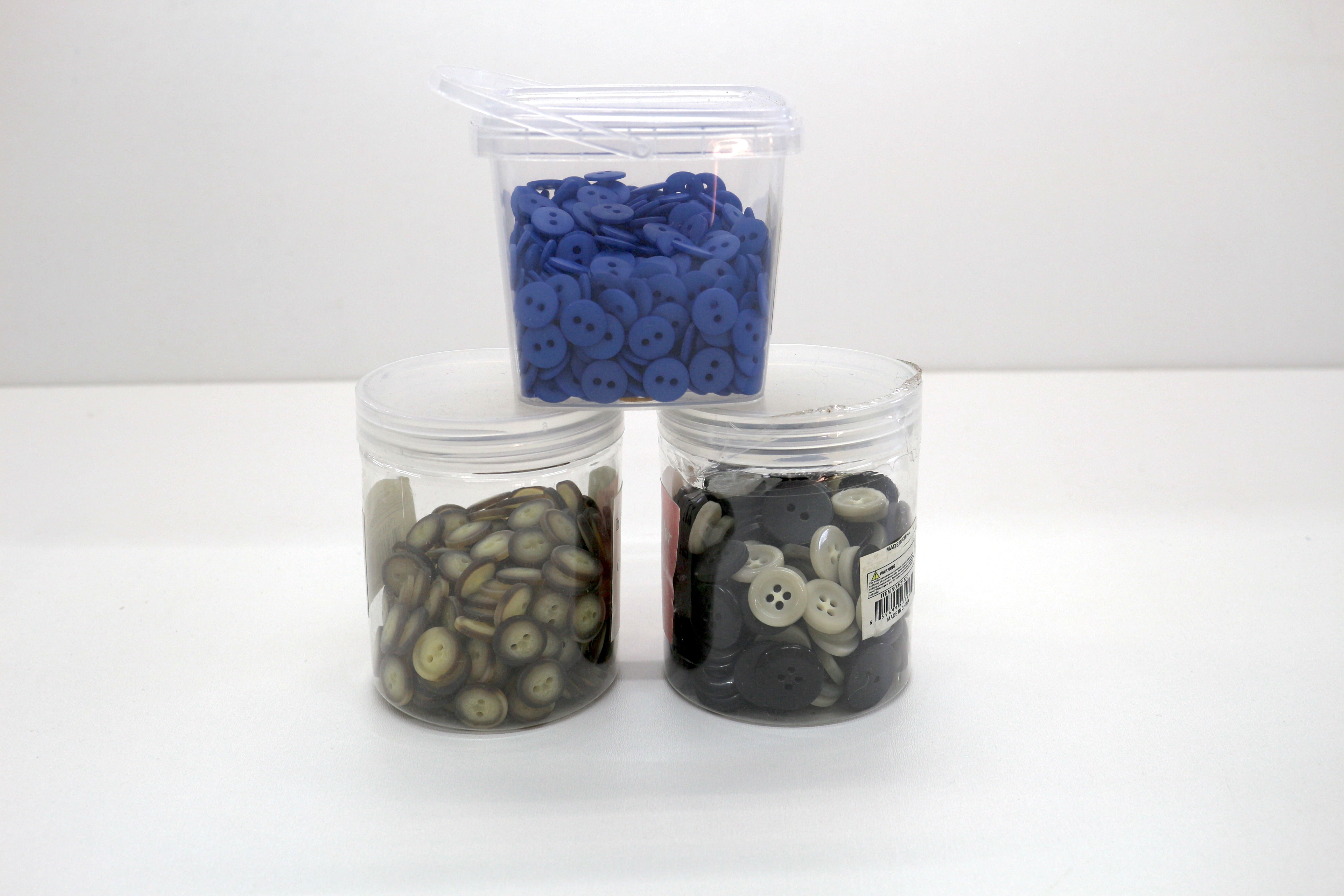 Bundle of Buttons – Mixed Sizes & Colors (2 Jars + 1 Tub) – Makeropolis